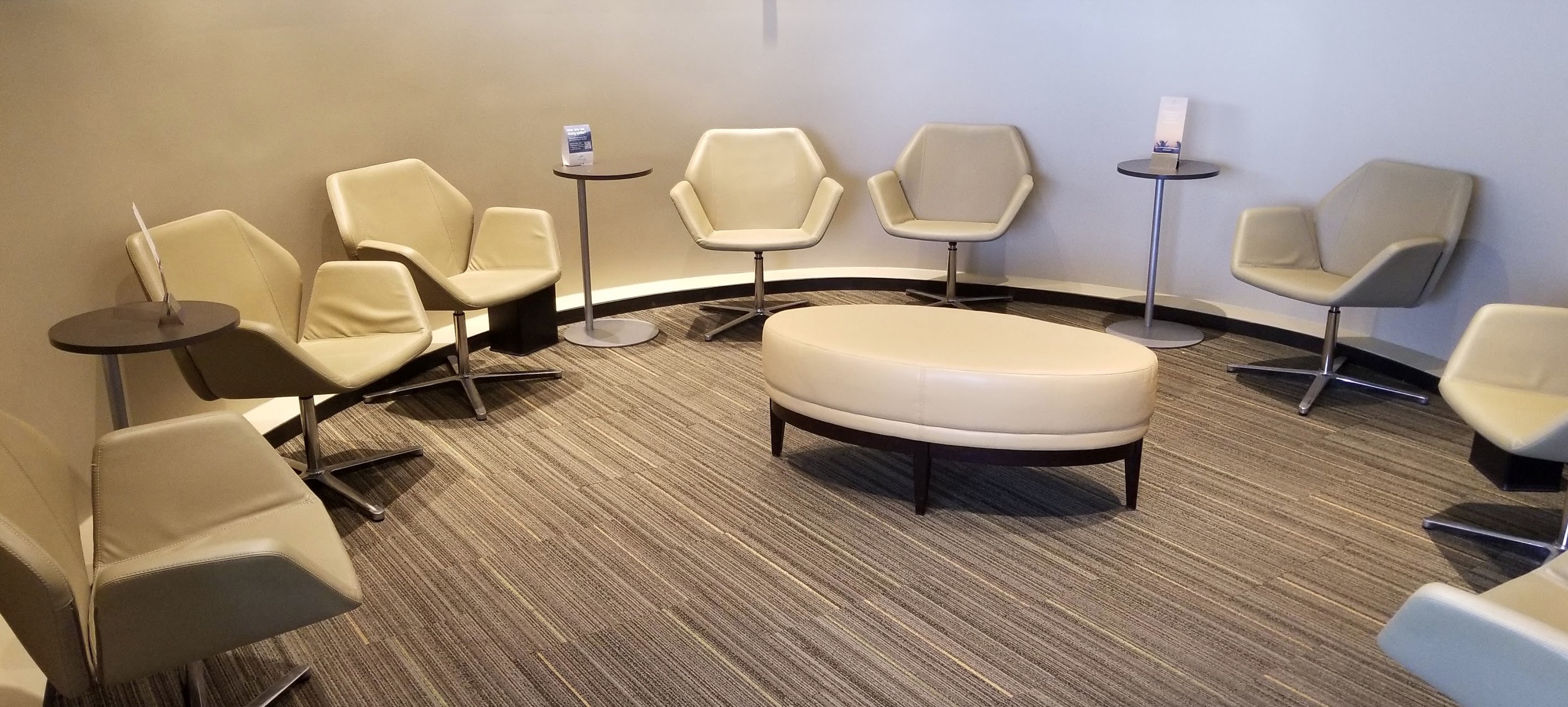 priority-pass-lounge-cvg-club-seating - Points with a Crew