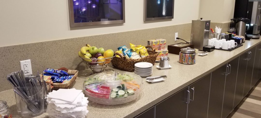 The Club at CVG airport lounge review - Points with a Crew