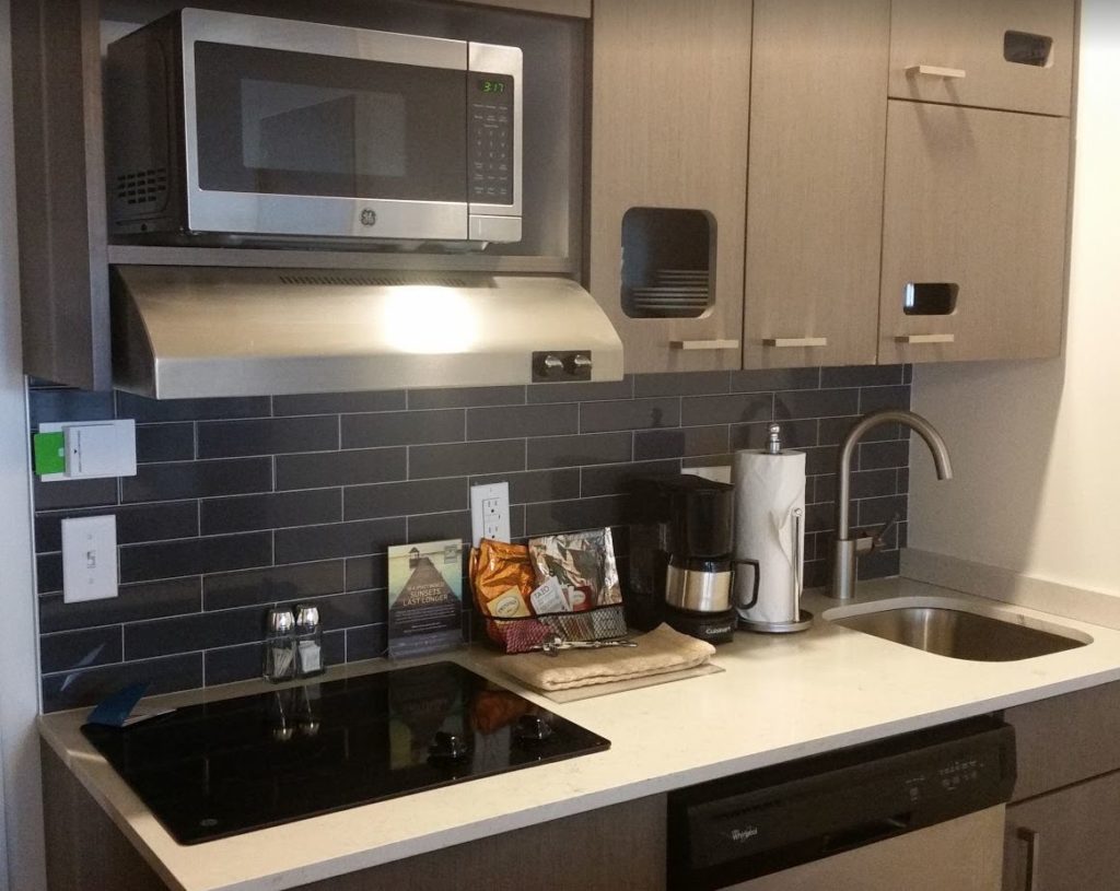 [REVIEW] Hyatt House Seattle Downtown eco-psychology - Points with a Crew