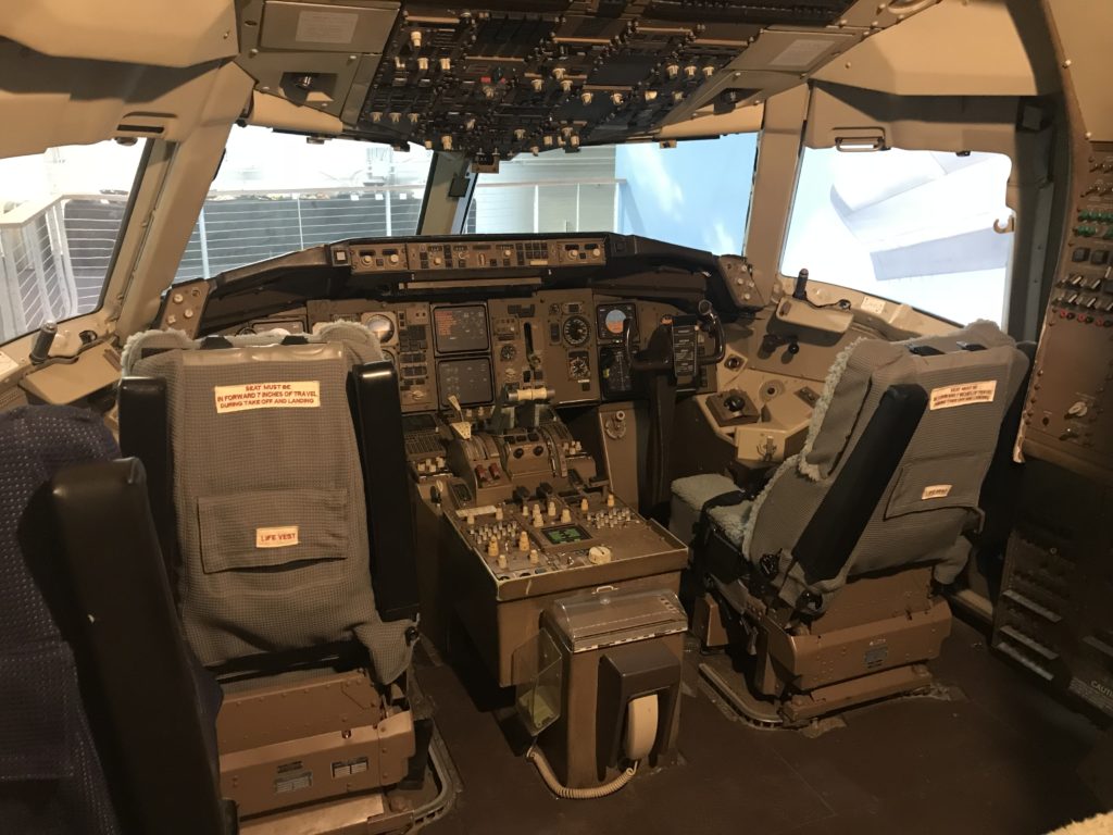delta-flight-museum-cockpit - Points with a Crew