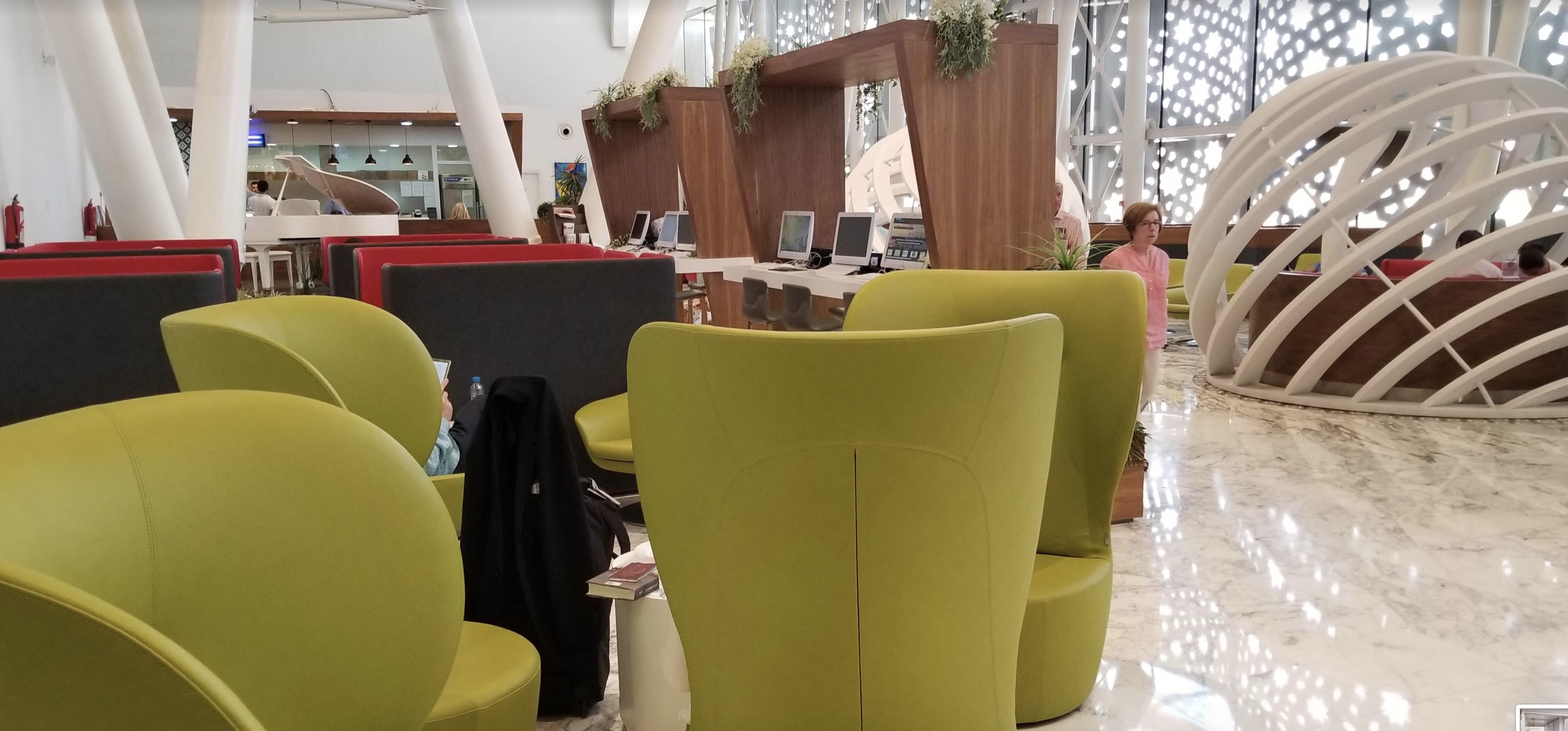 Priority Pass RAK / Marrakech airport lounge: Pearl Lounge review ...