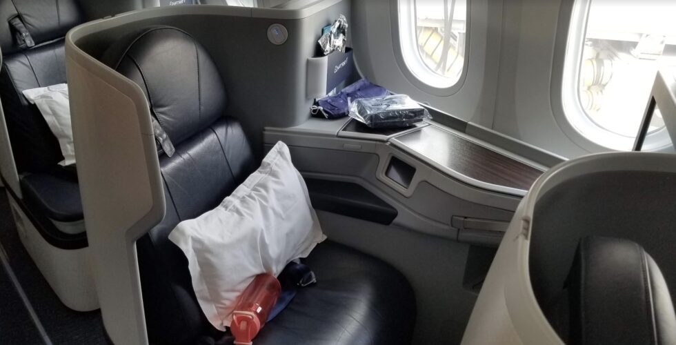 EgyptAir Boeing 787-9 Dreamliner Business Class Review IAD-CAI - Points ...