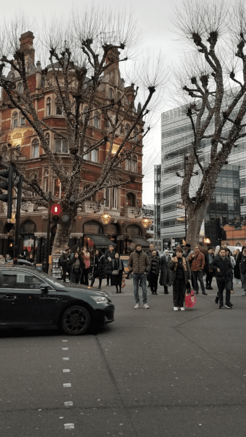 Holiday Inn Express London Hammersmith Review - Points with a Crew