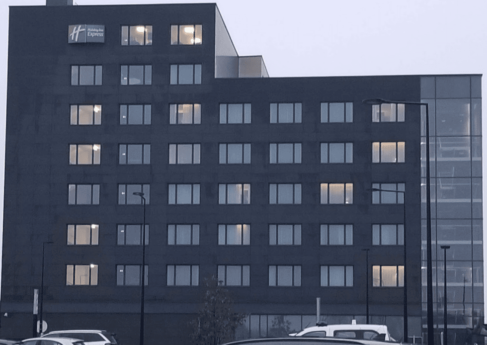 Holiday Inn Express Paris / CDG Airport Hotel Review - Points with a Crew