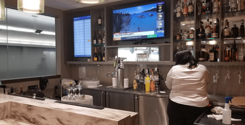 Escape Lounge CVG Review - Cincinnati Airport Priority Pass - Points ...
