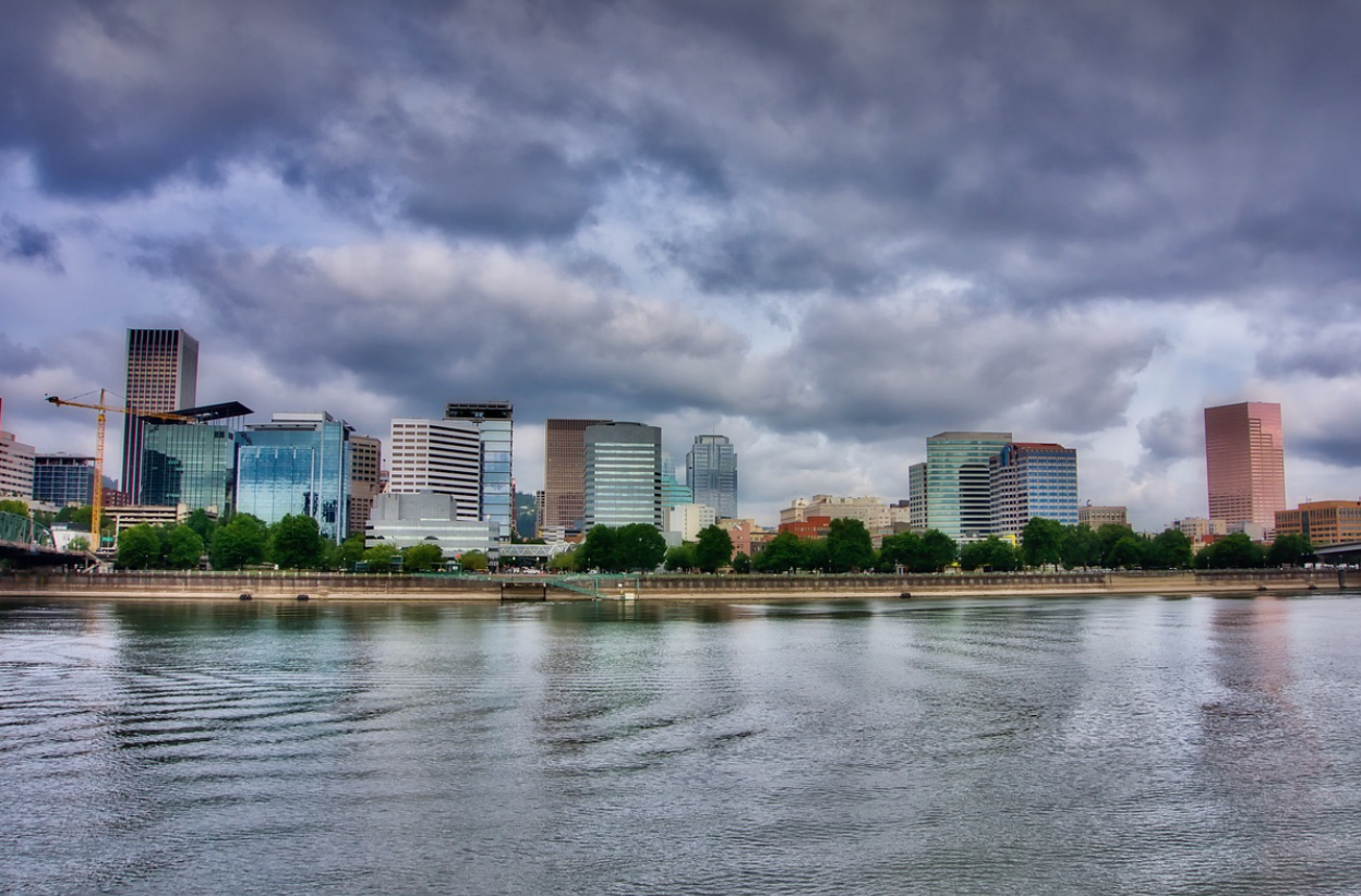 The cheapest and best way from Portland Airport (PDX) to Downtown ...