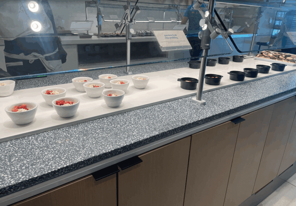 Capital One Lounge Denver / DEN lounge review - Points with a Crew